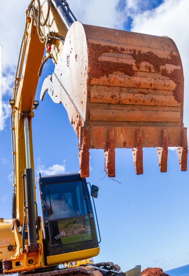 bucket machine – JK Excavation